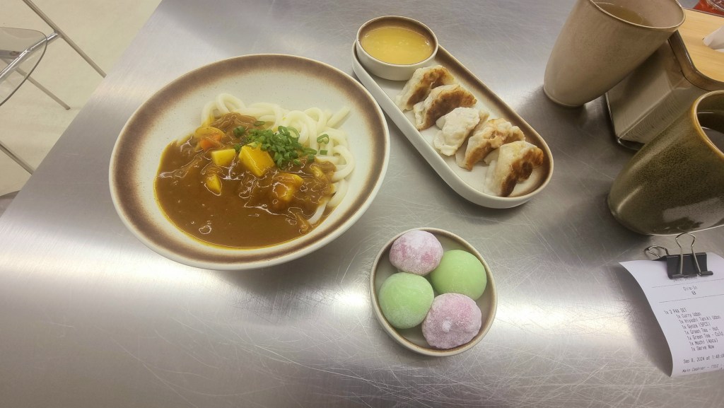 Team Udon at Taman Tun Dr. Ismail, KL - A good spot for UDON lovers ...